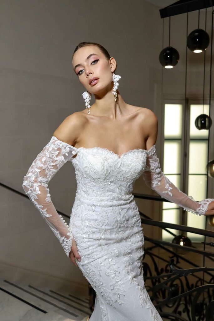 Collection 2024 de robes de mariée sur mesure - Alina Marti Paris